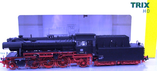 TRIX HO 22231 Dampflok BR 23 002 der DB EP III