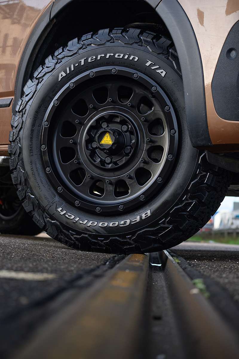 AT3 Allterrain Felgen Gewinde Höherlegungsfahrwerk Eibach Bilstein Offroad Paket für VW T5 T6 T6 ...