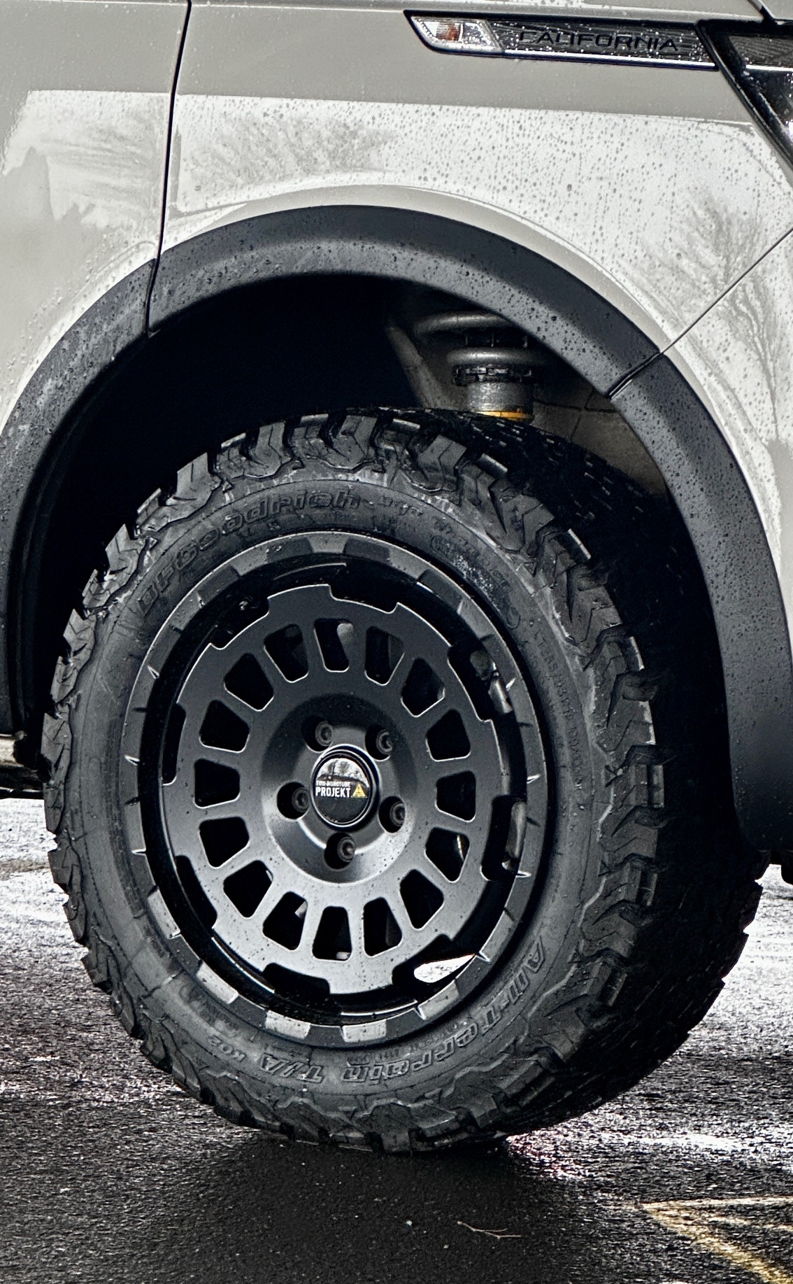 4x Allterrain Felge 8,5x18 AT1 monobloc für VW T5 T6 T6.1 Twin-Monotube Projekt schwarz Offroad ...