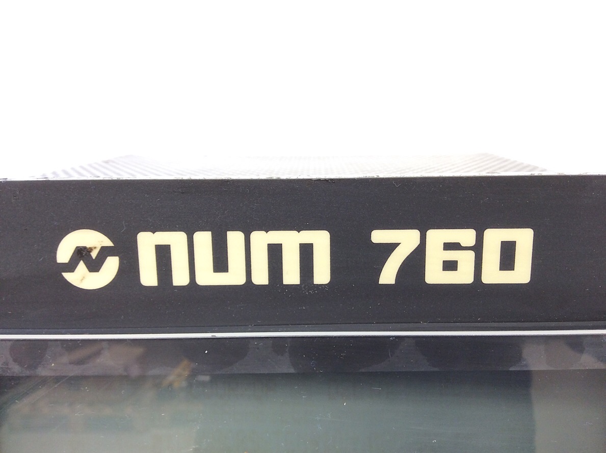 Num 760 Operator Panel mit MVB 241 NU Monitor 9" Mono