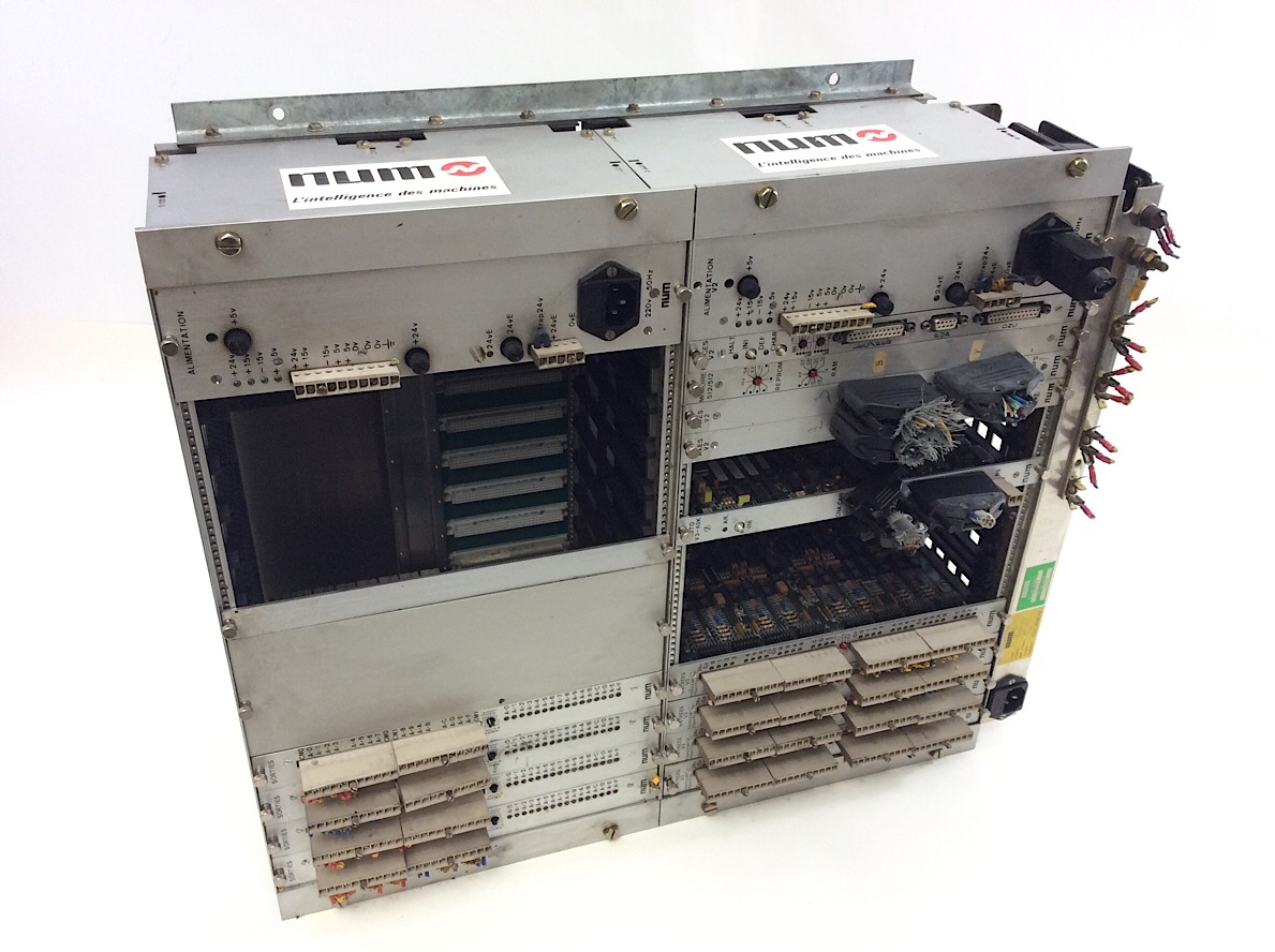 Num 760 T mit 15 Modulen 220V 50/60 Hz