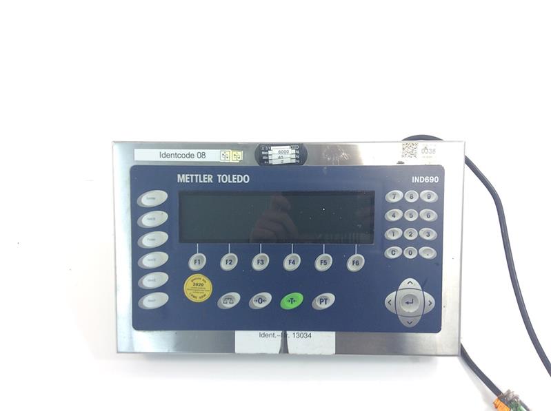 Mettler Toledo Type: IND690 Desk Wägeterminal 100-240V~50/60Hz