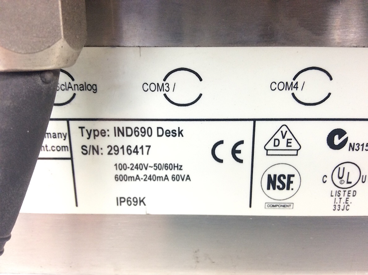 Mettler Toledo Type: IND690 Desk Wägeterminal 100-240V~50/60Hz