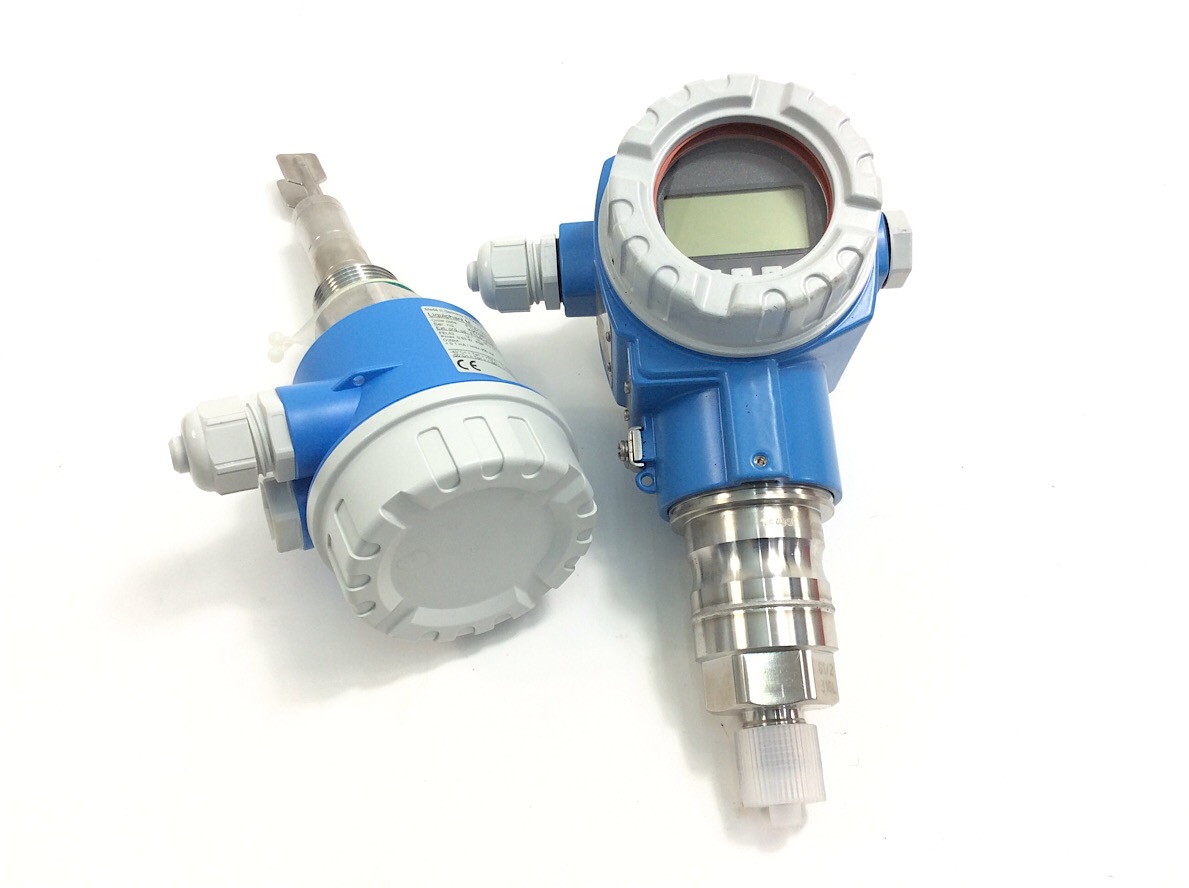 1x Endress+Hauser Liquiphant M FTL51-2TC3/0 Füllstandsmelder 1x Cerabar ...